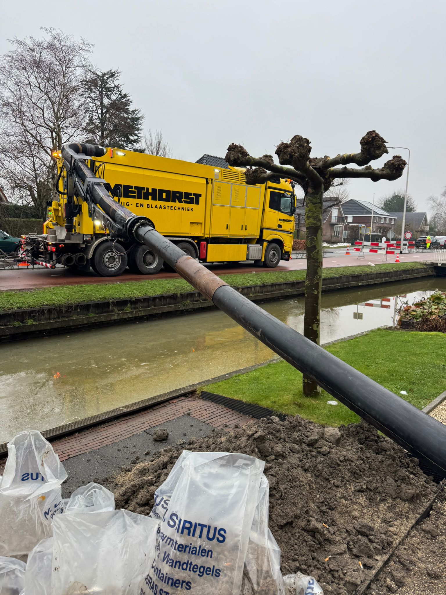 Kruipruimte uitdiepen in Pijnacker | Methorst Zuigtechniek